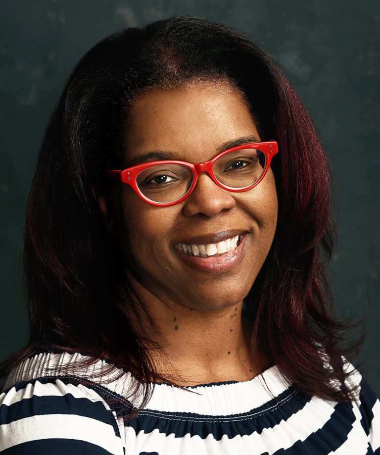 Yvette Walker (BSJ83) – Medill Magazine