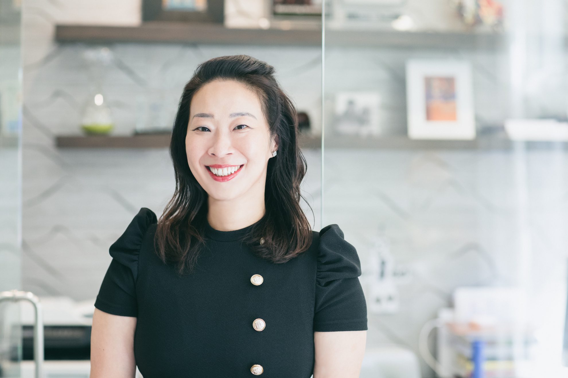 Charlotte Tsou (IMC02) – Medill Magazine